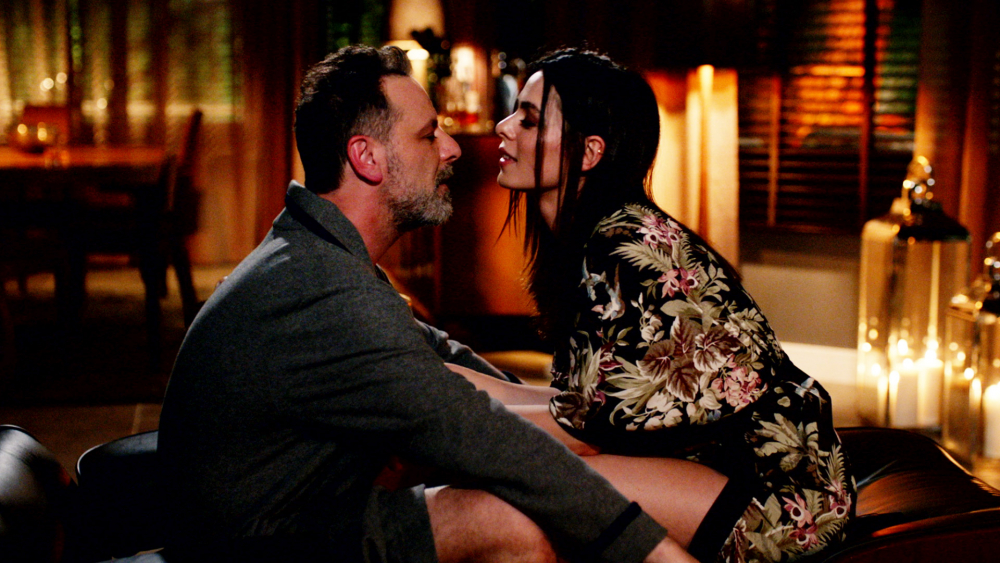 Fi 2. Bölüm - Can Manay Kullanma Kılavuzu Tek Parça Full HD İzle | puhutv