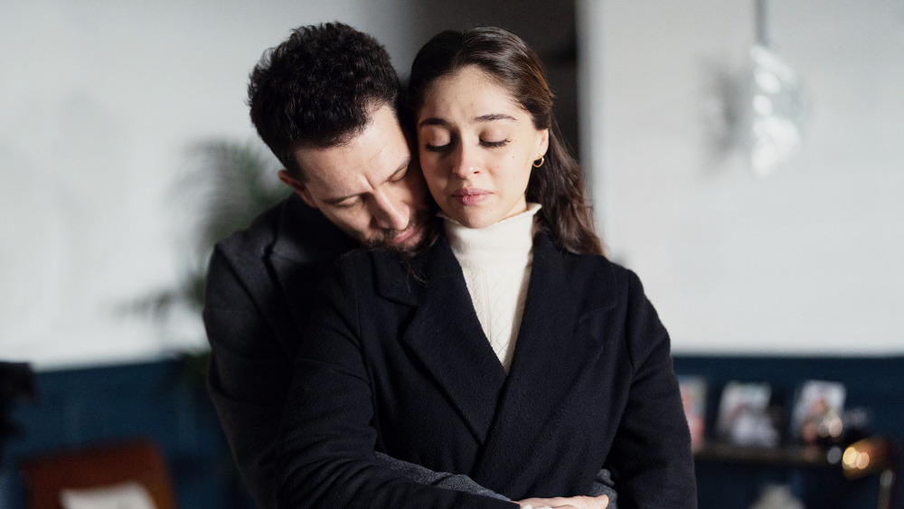 Sakla Beni 1. Sezon 12. Bölüm Tek Parça Full HD İzle | puhutv